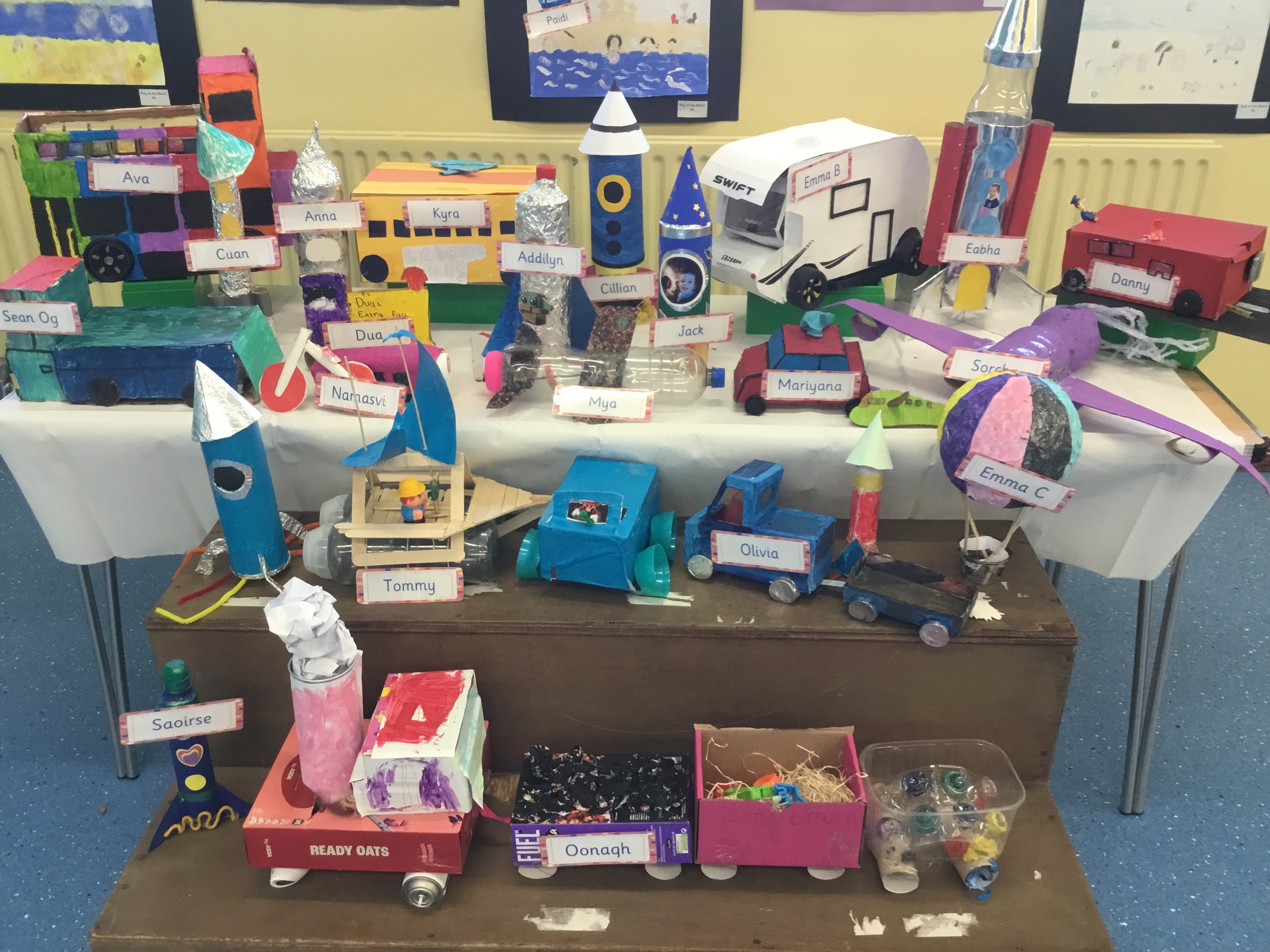 P2 parents/carers visit the P2 transport Museum.